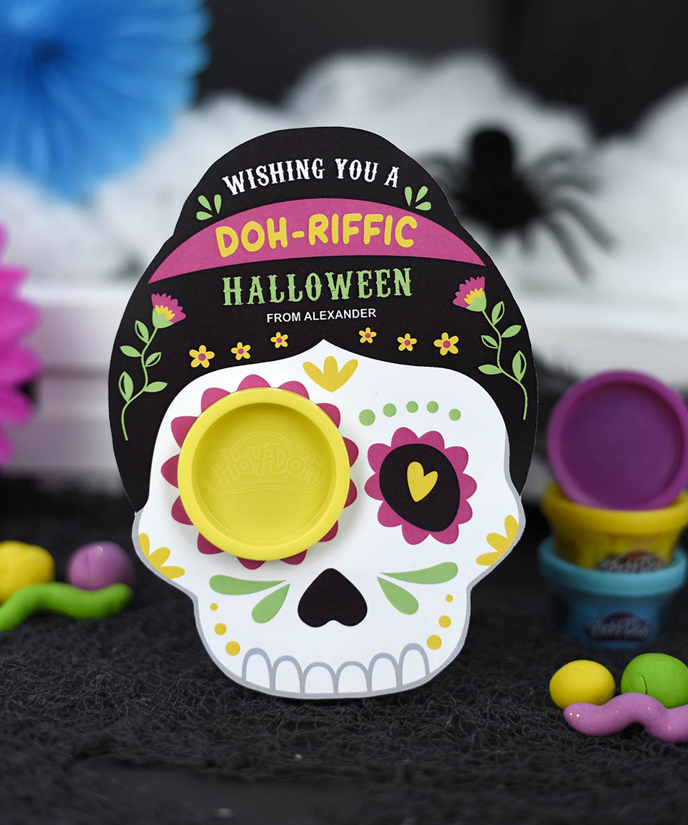 Printable Skull Play Doh Holders: A DOH-RIFFIC Halloween Classroom Gift ...